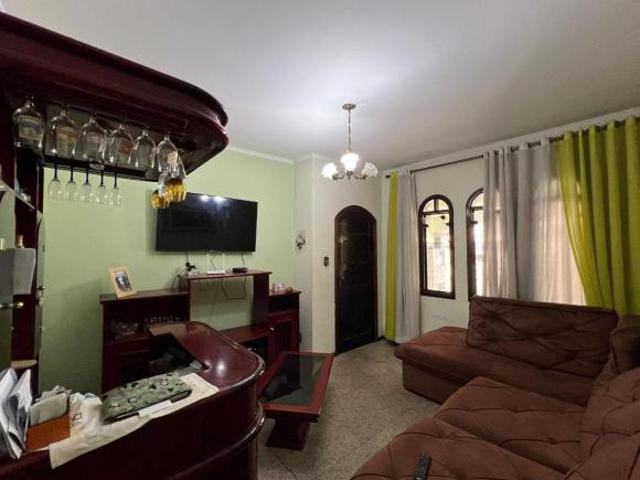 Sobrado com 4 dormitórios à venda, 212 m² por R$ 640.000,00 Jardim Marek Santo André/SP