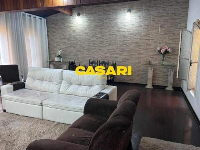 Sobrado com 4 dormitórios à venda, 225 m² Vila Humaitá Santo André/SP