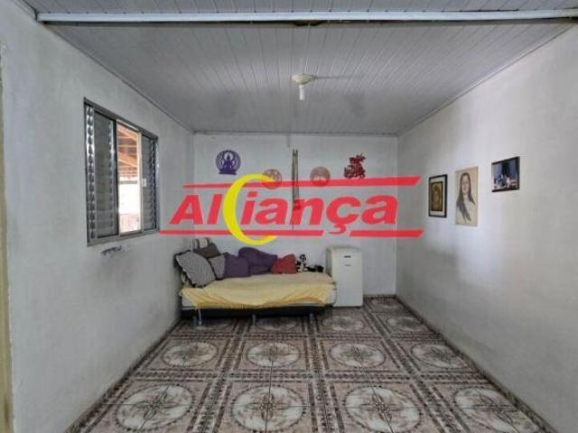Sobrado com 4 dormitórios à venda, 229 m² por R$ 570.000,00 Vila Augusta Guarulhos/SP