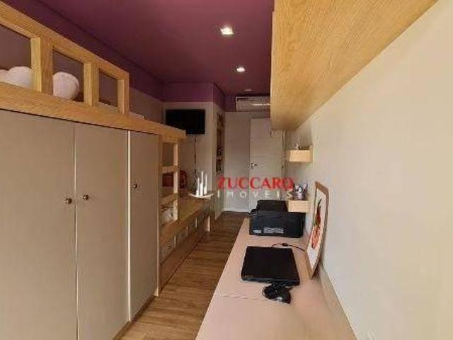 Sobrado com 4 dormitórios à venda, 222 m² por R$ 925.000,00 Vila Galvão Guarulhos/SP