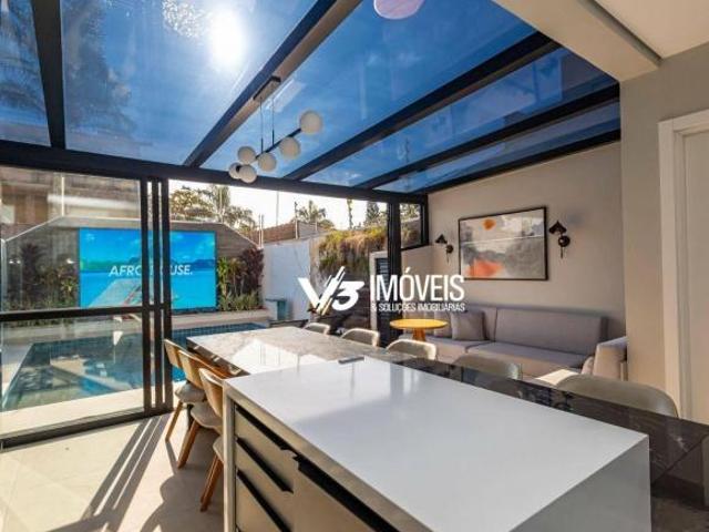 Sobrado com 4 dormitórios à venda, 234 m² por R$ 2.900.000,00 Betaras Matinhos/PR