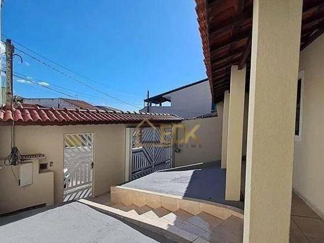Sobrado com 4 dormitórios à venda, 234 m² por R$ 620.000 Borda da Mata Caçapava/SP