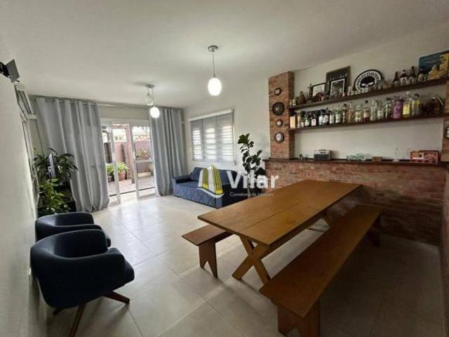 Sobrado com 4 dormitórios à venda, 234 m² por R$ 790.000 Maria Antonieta Pinhais/PR