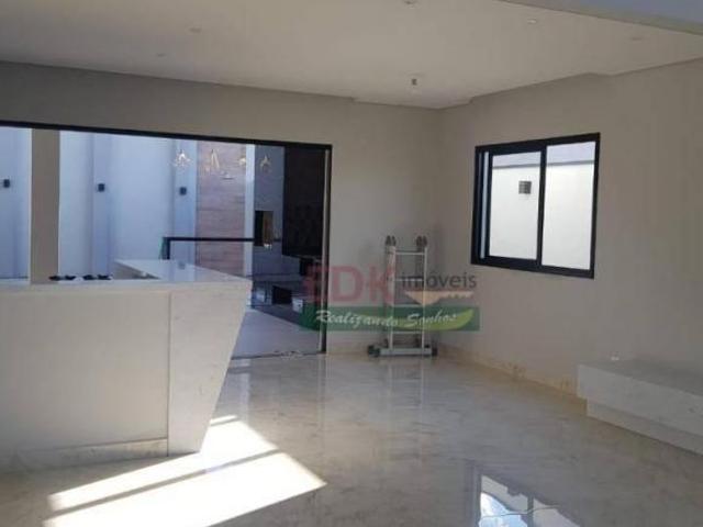 Sobrado com 4 dormitórios à venda, 249 m² por R$ 1.920.000,00 Condomínio Terras do Vale Caçapava