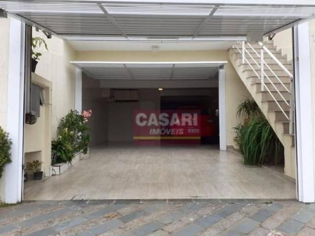Sobrado com 4 dormitórios à venda, 249 m² Vila Euclides São Bernardo do Campo/SP