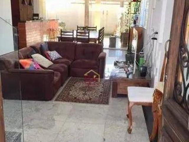 Sobrado com 4 dormitórios à venda, 240 m² por R$ 1.400.000,00 Condomínio Residencial Mantiqueira