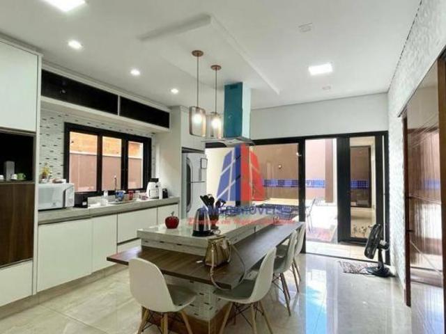 Sobrado com 4 dormitórios à venda, 254 m² por R$ 2.100.000,00 Loteamento Residencial Mac Knight