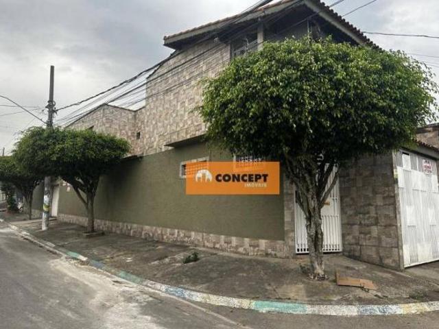 Sobrado com 4 dormitórios à venda, 250 m² por R$ 580.000,00 Cidade Boa Vista Suzano/SP