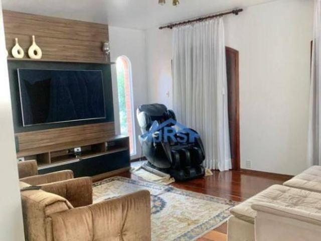 Sobrado com 4 dormitórios à venda, 250 m² por R$ 852.000 Jardim Bolívia Jandira/SP