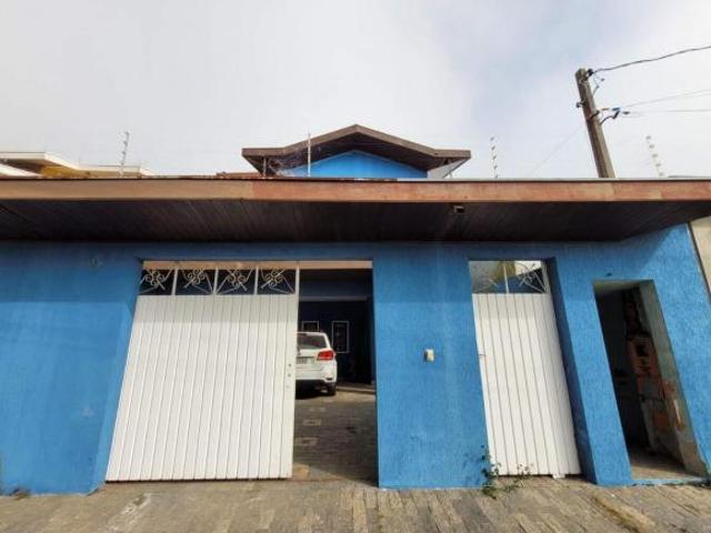Sobrado com 4 dormitórios à venda, 250 m² por R$ 900.000,00 Jardim Terras de Santa Helena Jacare
