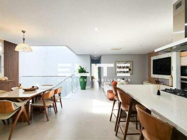 Sobrado com 4 dormitórios à venda, 268 m² Vila Bastos Santo André/SP