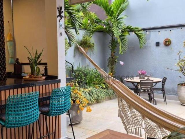 Sobrado com 4 dormitórios à venda, 260 m² por R$ 3.190.000,00 Jardim Residencial Maria Dulce Ind