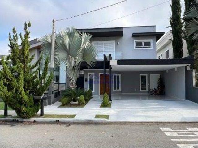 Sobrado com 4 dormitórios à venda, 260 m² por R$ 2.425.000,00 Urbanova São José dos Campos/SP
