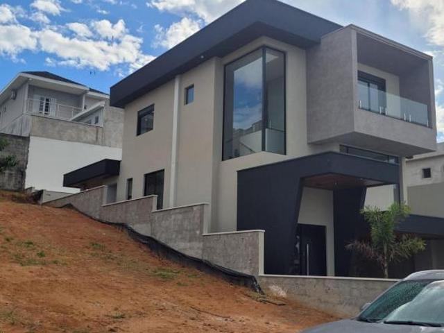 Sobrado com 4 dormitórios à venda, 263 m² por R$ 2.400.000 Urbanova São José dos Campos/SP