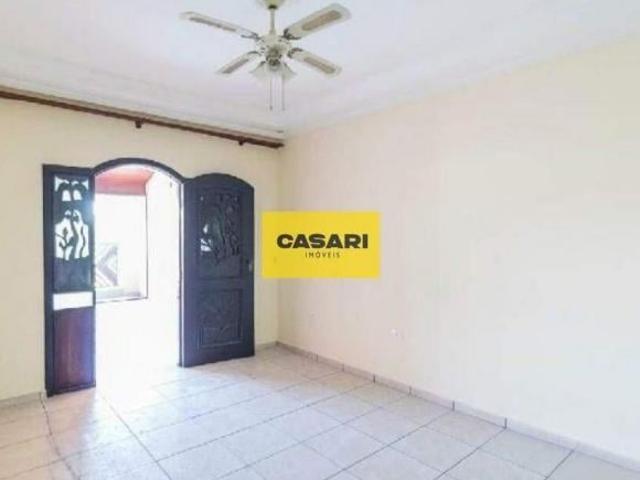 Sobrado com 4 dormitórios à venda, 275 m² por R$ 735.000 Jardim Marek Santo