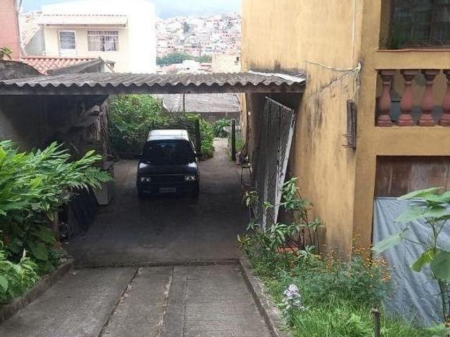 Sobrado com 4 dormitórios à venda, 270 m² por R$ 850.000,00 Parque Continental