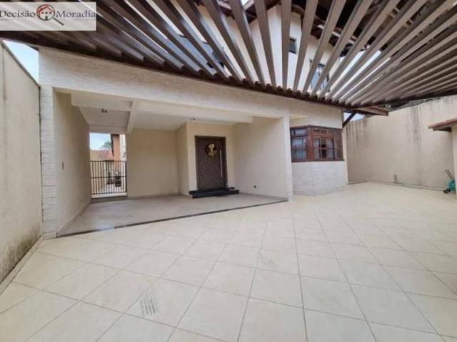 Sobrado com 4 dormitórios à venda, 288 m² por R$ 950.000,00 Jardim dos Ipês Cotia/SP