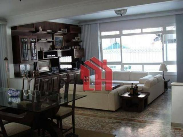 Sobrado com 4 dormitórios à venda, 280 m² por R$ 3.191.000,00 Ponta da Praia Santos/SP