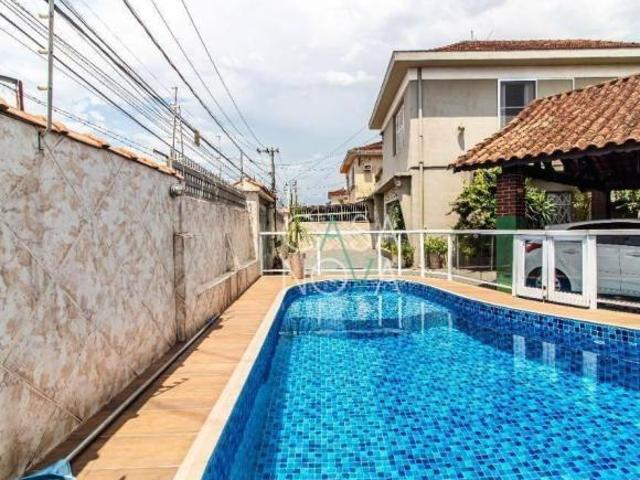 Sobrado com 4 dormitórios à venda, 280 m² por R$ 1.300.000,00 Vila Cascatinha São Vicente/SP