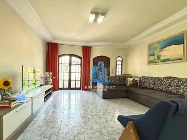 Sobrado com 4 dormitórios à venda, 280 m² por R$ 850.000,00 Campestre Santo André/SP