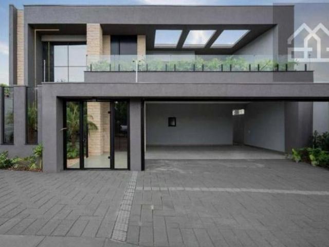 Sobrado com 4 dormitórios à venda, 305 m² por R$ 3.500.000,00 Country Cascavel/PR
