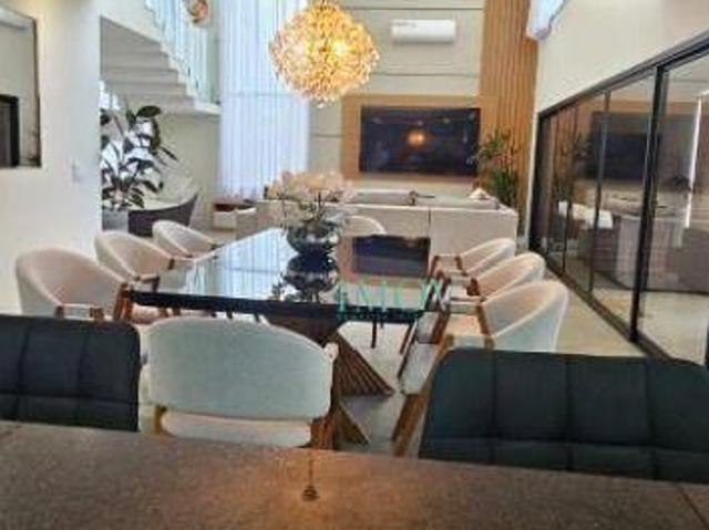 Sobrado com 4 dormitórios à venda, 305 m² por R$ 3.000.000 Condomínio Residencial Ecopark Bourbon