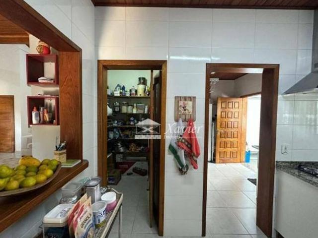 Sobrado com 4 dormitórios à venda, 300 m² por R$ 1.600.000,00 Terras de Santa Adélia Vargem Gran