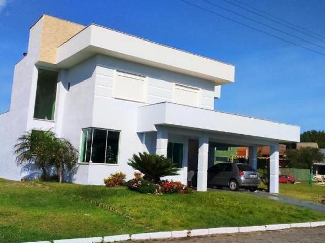 Sobrado com 4 dormitórios à venda, 300 m² por R$ 9540,00 Centro Tramandaí/RS