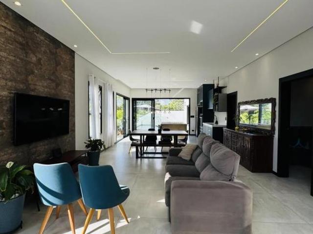 Sobrado com 4 dormitórios à venda, 300m2 por R$2.150.000,00 Villa Verona Sor