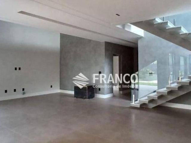 Sobrado com 4 dormitórios à venda, 310 m² Condomínio Residencial Green Park Taubaté/SP
