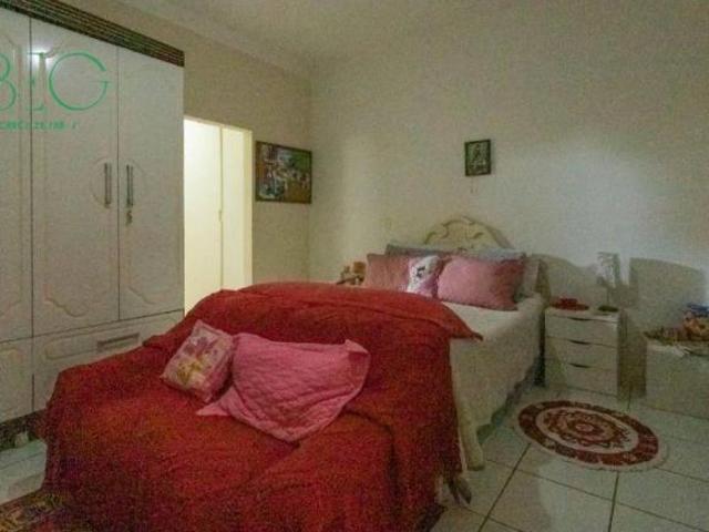 Sobrado com 4 dormitórios à venda, 311 m² por R$ 699. X Jaboticabal/SP