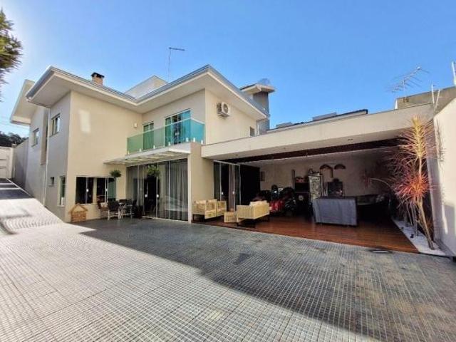 Sobrado com 4 dormitórios à venda, 320 m² por R$ 1.400.000,00 Alto da Boa Vista Rolândia/PR