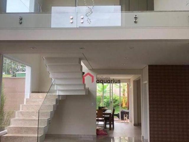 Sobrado com 4 dormitórios à venda, 320 m² por R$ 2.850.000,00 Condomínio Residencial Alphaville I