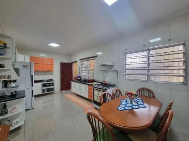 Sobrado com 4 dormitórios à venda, 320 m² por R$ 800.000,00 Jardim Aida Guarulhos/SP