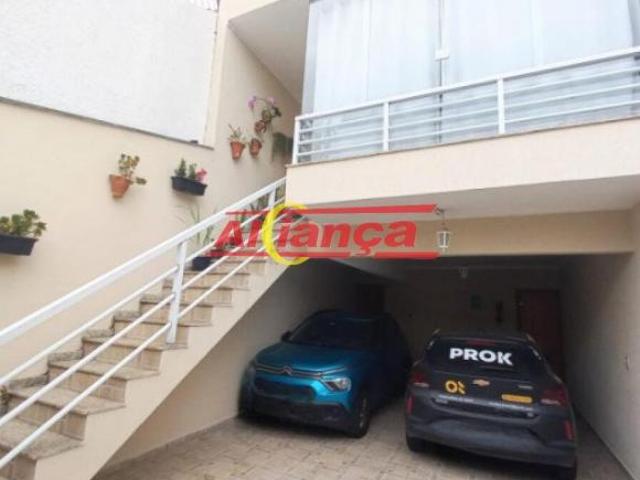 SOBRADO COM 4 DORMITÓRIOS A VENDA, 320m² JARDIM SANTA MENA GUARULHOS/SP