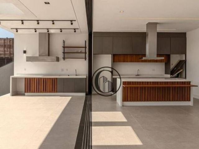 Sobrado com 4 dormitórios à venda, 323 m² por R$ 2.950.000,00 Alphaville Nova Esplanada Votorant
