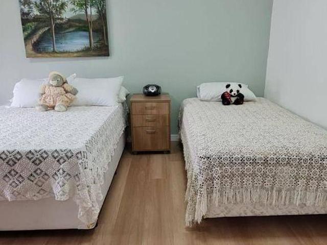Sobrado com 4 dormitórios à venda, 330 m² Centro Taubaté/SP