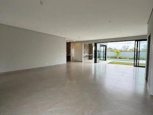 Sobrado com 4 dormitórios à venda, 332 m² por R$ 3.800.000,00 Condomínio Villa