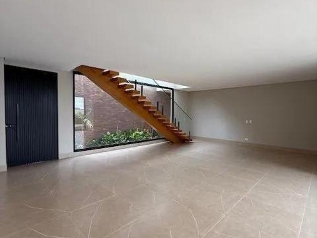 Sobrado com 4 dormitórios à venda, 332 m² por R$ 3.800.000,00 Condomínio Villa