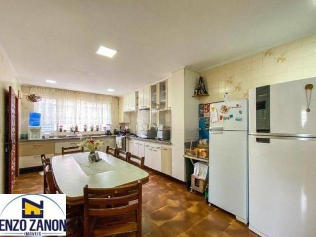 Sobrado com 4 dormitórios à venda, 340 m² por R$ 1.800.000 Nova Petrópolis São Bernardo do Campo