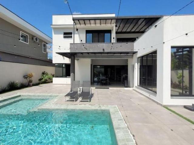 Sobrado com 4 dormitórios à venda, 340 m² por R$ 5.000.000,00 Condomínio Loteamento Reserva da Bar