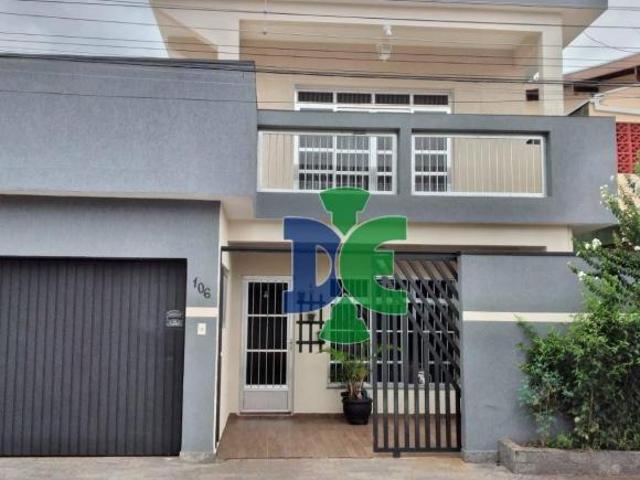 Sobrado com 4 dormitórios à venda, 343 m² por R$ 840.000,00 Cidade Jardim Jacareí/SP