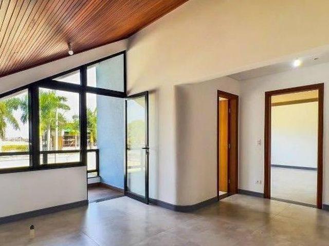 Sobrado com 4 dormitórios à venda, 358 m² por R$ 2.500.000 Vila Mecanica Pesada Taubaté/SP