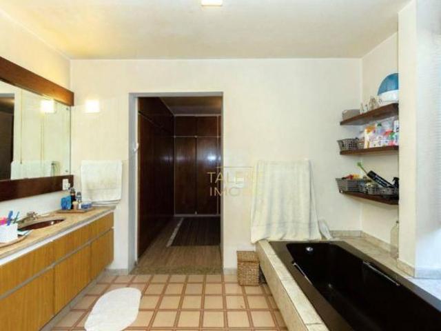 Sobrado com 4 dormitórios à venda, 375 m² por R$ 2.950.000,00 Vila Tramontano São Paulo/SP