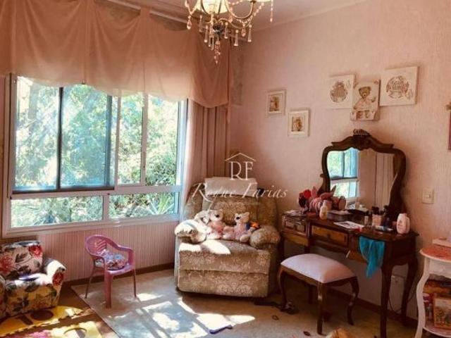 Sobrado com 4 dormitórios à venda, 382 m² por R$ 1.790.000 Vila Appia Antica Carapicuíba/SP