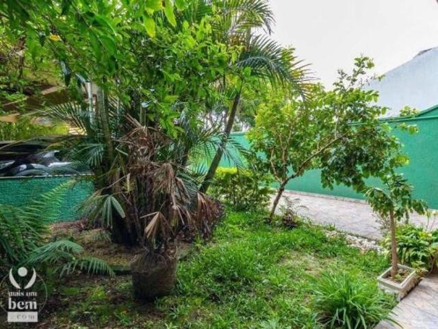 Sobrado com 4 dormitórios à venda, 398 m² por R$ 1.550.000,00 Bacacheri Curitiba/PR