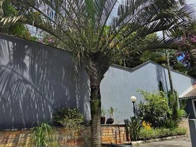 Sobrado com 4 dormitórios à venda, 390 m² por R$ 1.500.000,00 Jardim Clube de Campo Santo André/