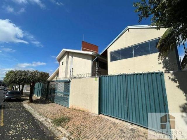 Sobrado com 4 dormitórios à venda, 400 m² por R$ 1.260.000,00 Parque Quinta das Paineiras São Jo
