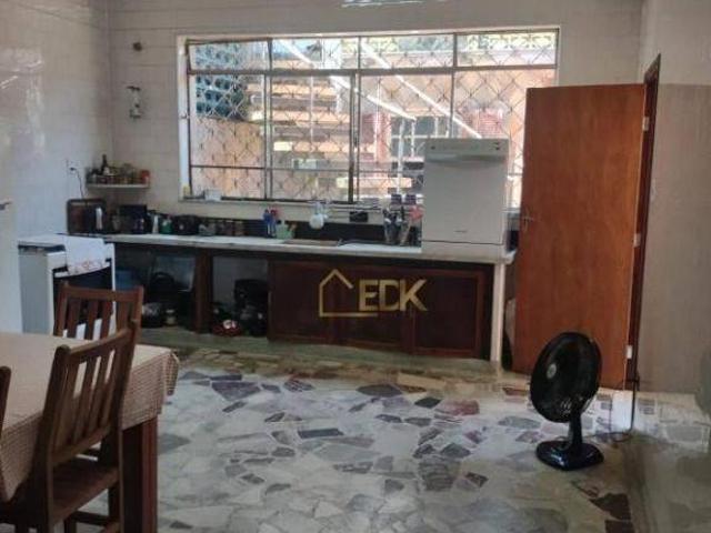 Sobrado com 4 dormitórios à venda, 416 m² por R$ 1.100.000 Centro Ubatuba/SP