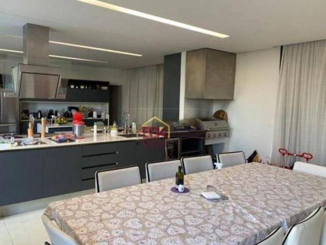 Sobrado com 4 dormitórios à venda, 425 m² por R$ 4.260.000,00 Condomínio Residencial Alphaville